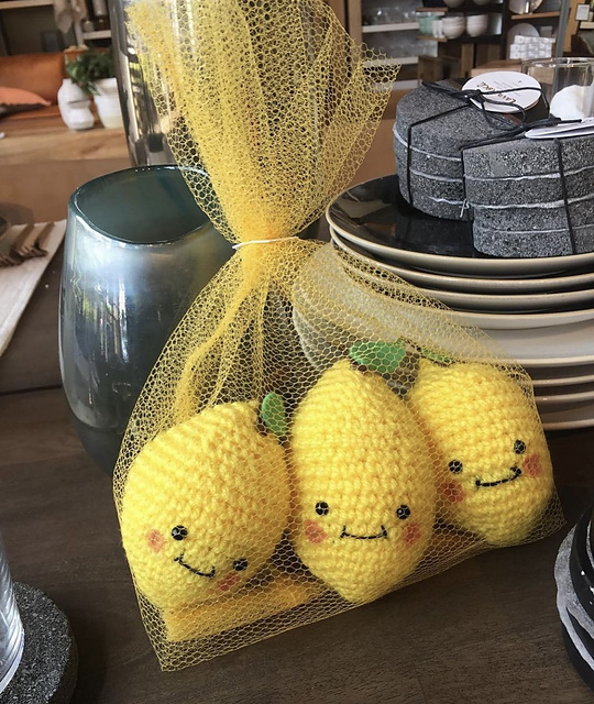 Ravelry: Lemon Trio Friends with net bag pattern by Ami Craft Cafe