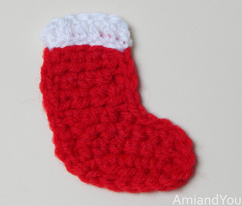 Ravelry: Christmas Stocking Appliques pattern by Serena (AmiandYou)