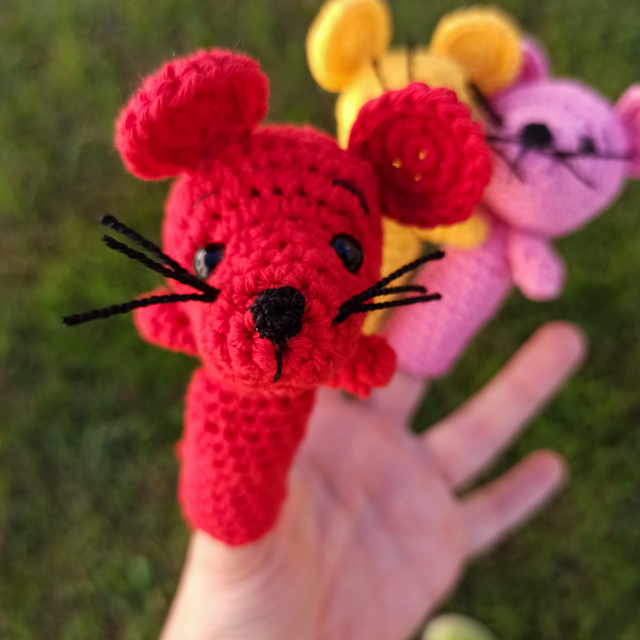 Ravelry: Patron Títere Ratón Amigurumi a crochet pattern by Ana Bustos