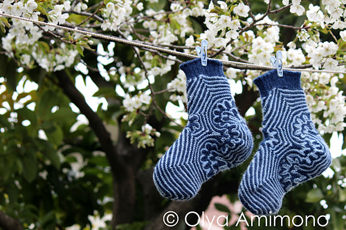 Ravelry: Amimon Maritime Socks pattern by Olya Amimono
