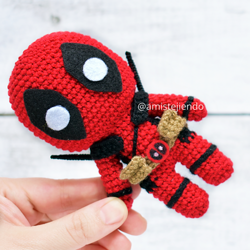 Ravelry: Deadpool pattern by Esmeralda V. Z.