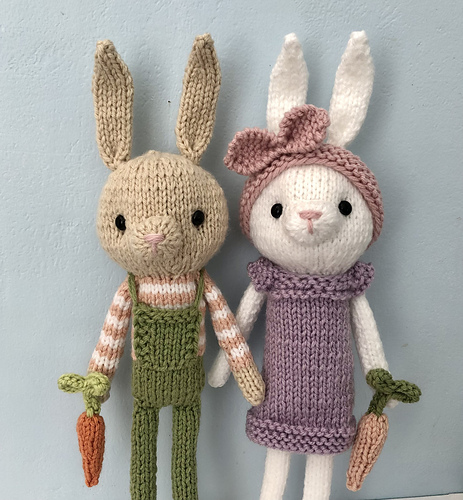 Ravelry: Little Knit Bunnies pattern by Amy Gaines