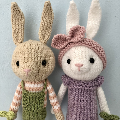 Ravelry: Little Knit Bunnies pattern by Amy Gaines