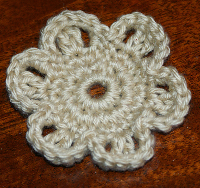Ravelry: Easy Flower Motif pattern by Amy Solovay