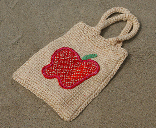 Ravelry: Apple Purse pattern by Amy Solovay