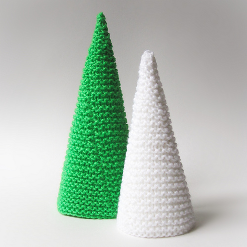 Ravelry: Christmas Tree pattern by Ana Valen
