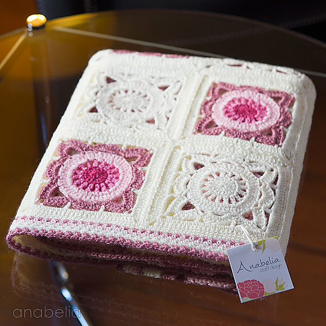 Ravelry: AnabeliaHandmade's Willow square baby blanket