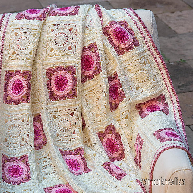 Ravelry: AnabeliaHandmade's Willow square baby blanket