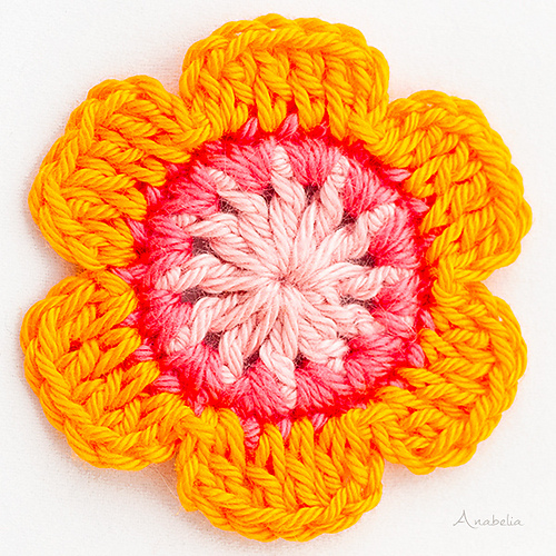Ravelry: 6 petals flower pattern by Anabelia Handmade
