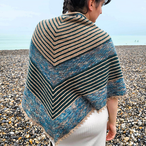 Ravelry: Sérényté pattern by Anaïs Louve