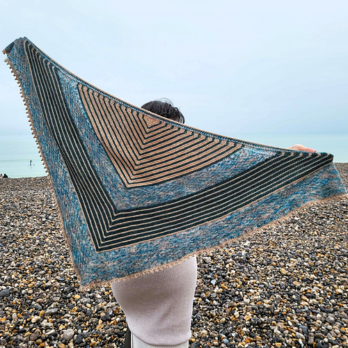 Ravelry: Sérényté pattern by Anaïs Louve