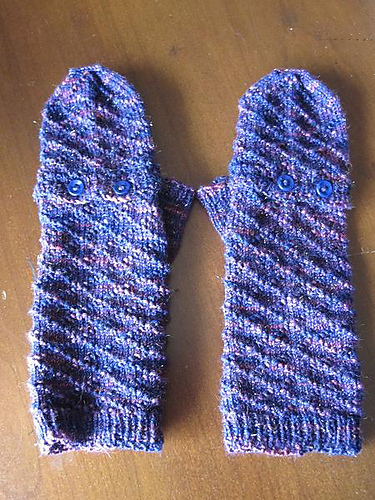 Ravelry: Fully Convertible Mittens pattern by Kaitlyn Yeager