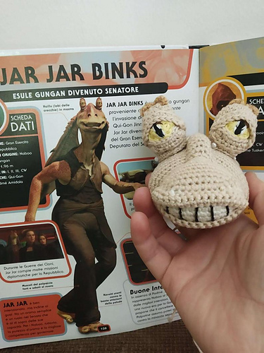 Ravelry: Jar Jar Binks pattern by Annea Leolea