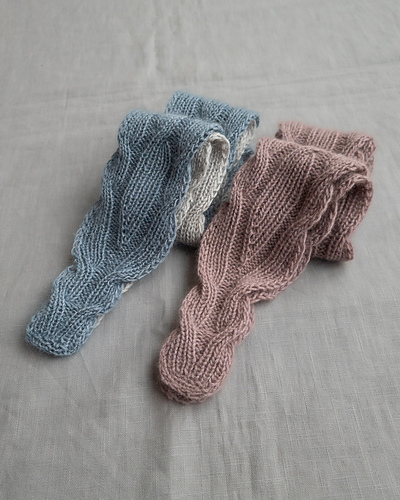 Ravelry: Drifting Wave Scarf pattern by Aneta Bleyer