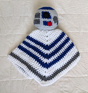 Ravelry: R2D2 Lovey Blanket pattern by Angela Thomas
