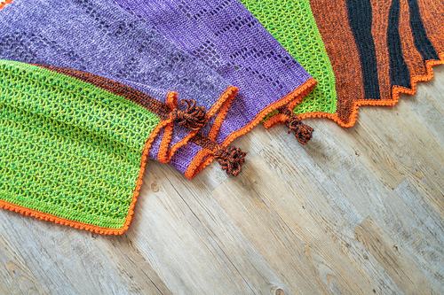 Ravelry: Hocus Pocus Shawl pattern by Angel Koychev