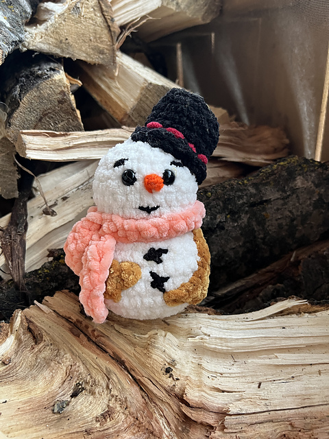 Ravelry: Winter the snowman pattern by Angie Johnston