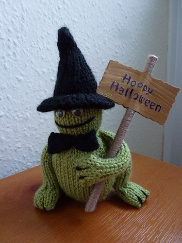 Ravelry: The Witch's Frog pattern by Phoeny