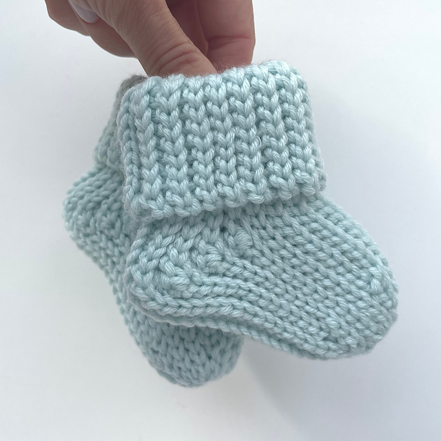 Ravelry: Baby wool socks pattern by Anna Ushakova