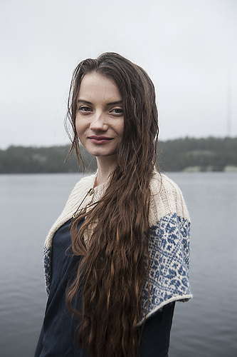 Ravelry: Blue Star Cape pattern by Anna Oldenburg