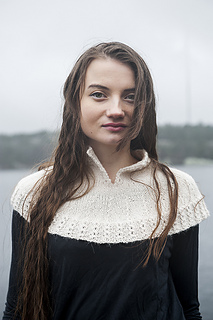 Ravelry: Amber a Ruff pattern by Anna Oldenburg