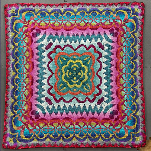 Ravelry: Flower Power DK Blanket pattern by Lucy Neatby