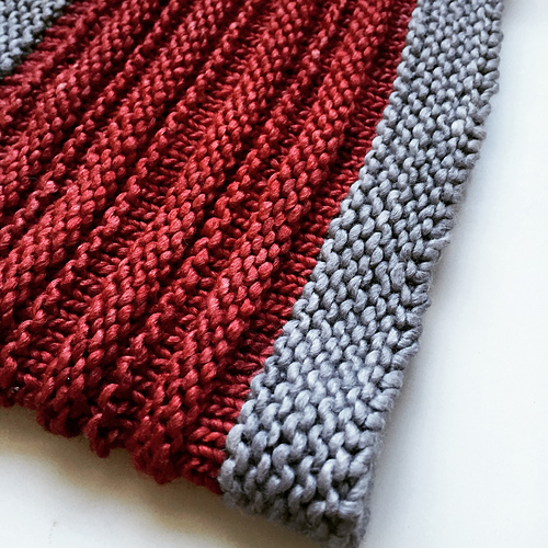 Ravelry: Present pattern by Mademoiselle C
