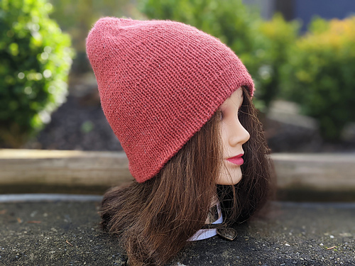 Ravelry: Double Layer Reversible Hat pattern by Annanitato Lolo