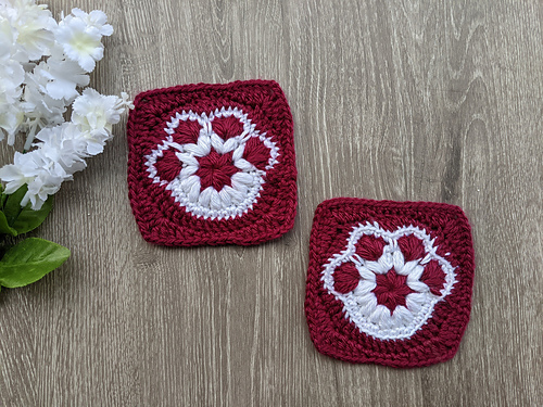 Ravelry: Paw Print Granny Square pattern by Annanitato Lolo