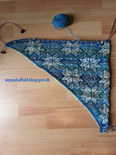 Ravelry: Nordiske stjerner - Nordic Stars pattern by Anne Holtegård