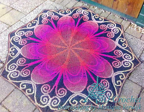 Ravelry: Flower Octagon tablecloth pattern by Anneke den Outer