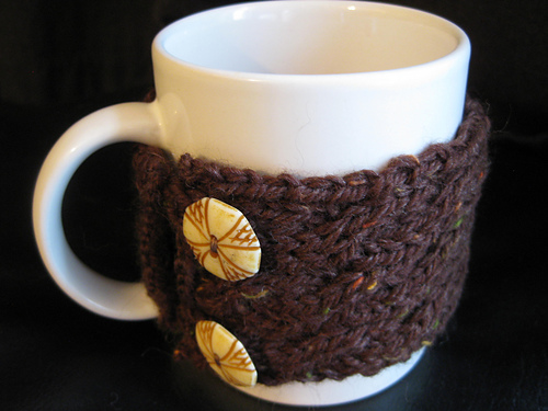 Ravelry: Mug Hugger pattern by Patons