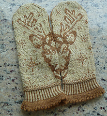 Ravelry: Annette's Buck Yeah! Mitten