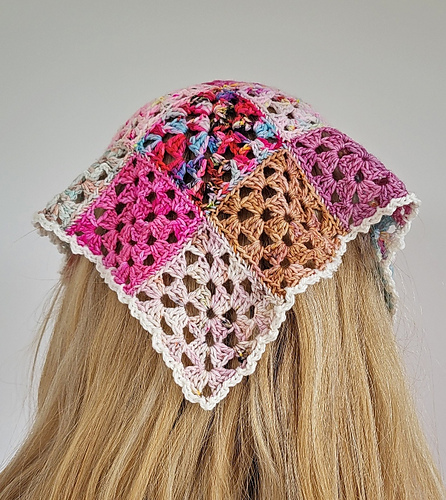 Ravelry: Patchwork Bandana pattern by Carmen Heffernan