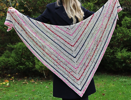 Ravelry: Róisín Shawl pattern by Carmen Heffernan