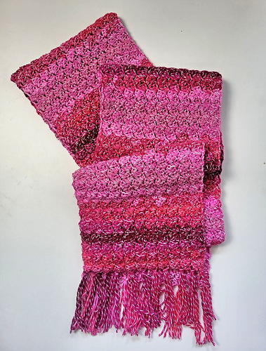 Ravelry: Pink Velvet Scarf pattern by Carmen Heffernan