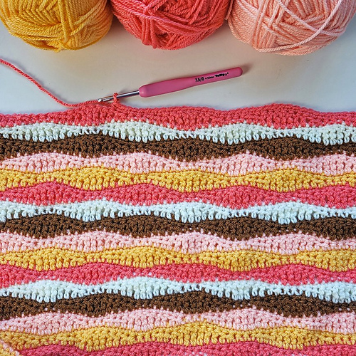 Ravelry: Retro Wave Baby Blanket pattern by Carmen Heffernan