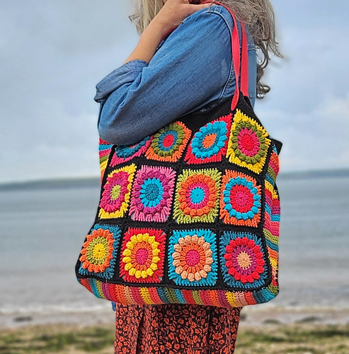 Ravelry: Granny Sunshine Bag pattern by Carmen Heffernan