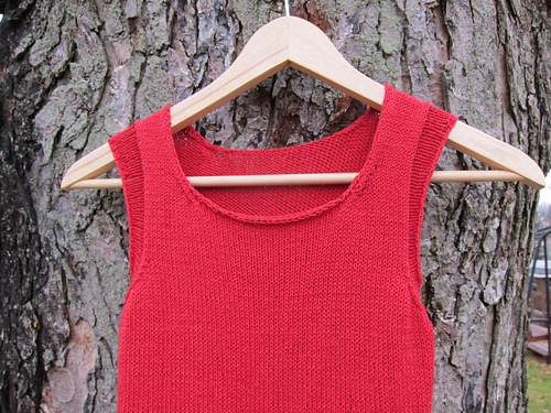 Ravelry: AnnieJeanson's Notched Hem Tank Top