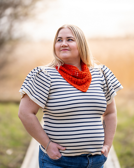 Ravelry: Wildvine Kerchief pattern by Anniina Juuti