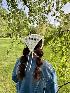 Ravelry: Wildvine Kerchief pattern by Anniina Juuti