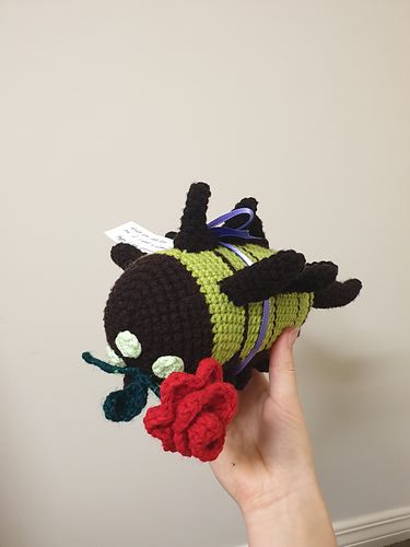 Ravelry: Hive Worm Destiny 2 pattern by Lee-Anne Morris