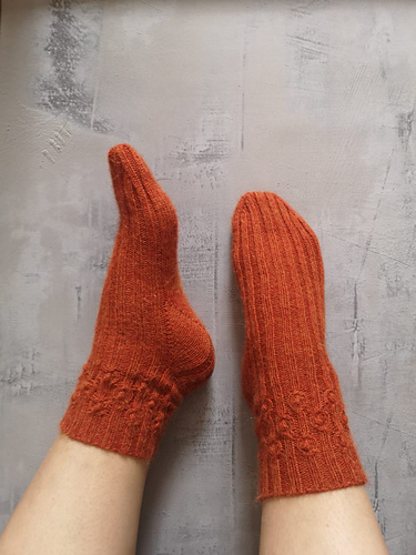 Ravelry: Tudor Socks pattern by Anya Zhiltsova