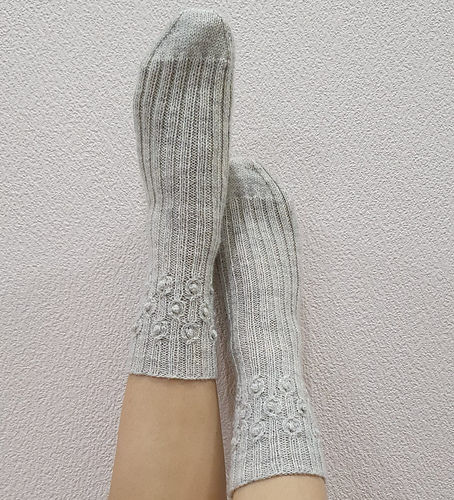 Ravelry: Tudor Socks pattern by Anya Zhiltsova
