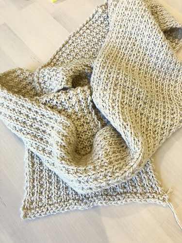 Ravelry: Simple Scarf pattern by Apricot Yarn & Supply