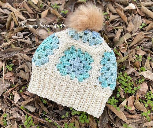 Ravelry: Harmon Granny Square Hat pattern by April Garwood