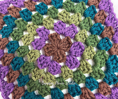 Ravelry: Basic Granny Square pattern by April Garwood