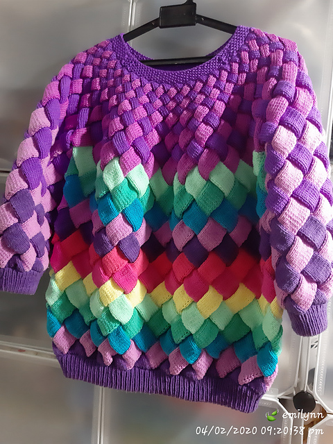 Ravelry: Arachknita's Entrelac seamless sweater