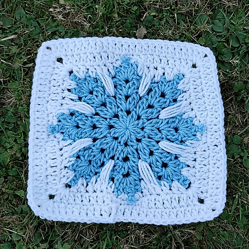Ravelry: Snowflake Granny Square pattern by Crafting Happiness