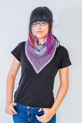 Ravelry: Patiki Shawl pattern by Francoise Danoy